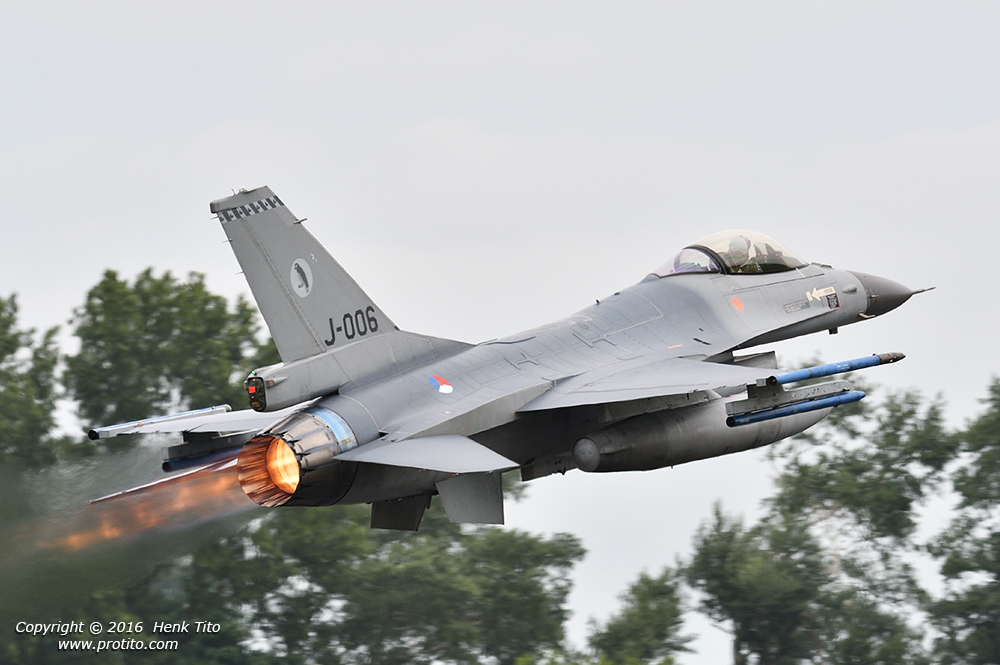 RNLAF Luchtmachtdagen Airshow Leeuwarden AFB - the Netherlands 2016 ...